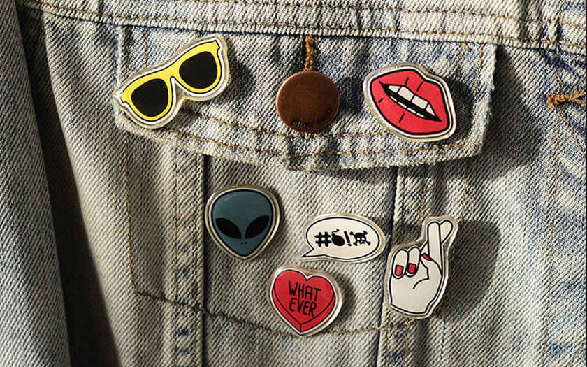 Pins e botons são tendência para 2017; veja mais de 20 ideias de como usar