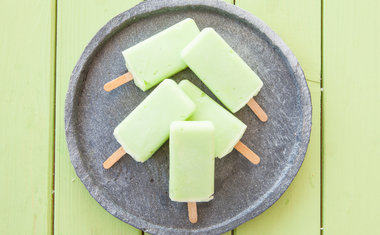 12 receitas de picolé para fazer em casa e se refrescar nos dias quentes