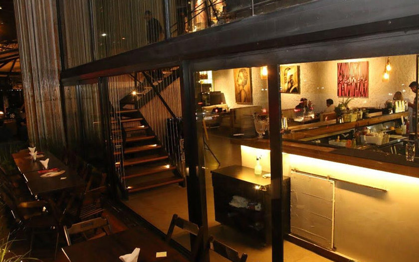 11 bares que abrem de segunda em São Paulo para beber uma gelada ou ...