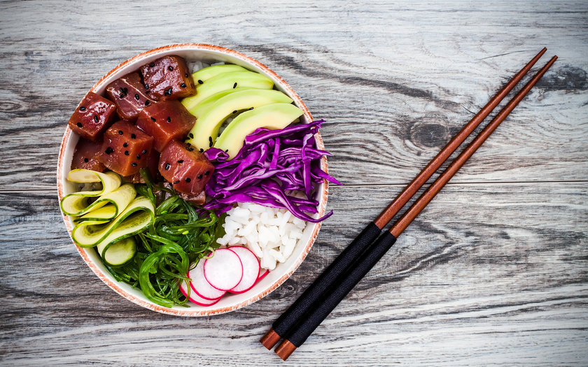 Leve e saudável: aprenda 6 receitas de poke