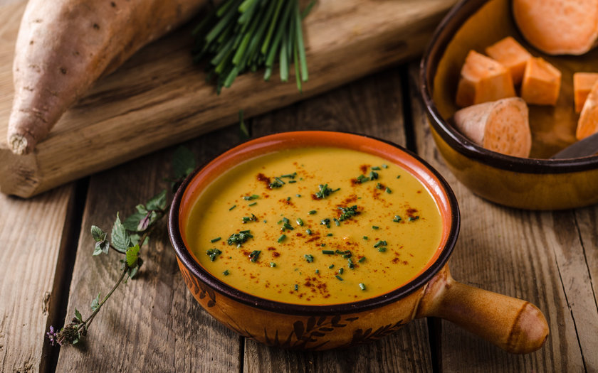 10 sopas incrivelmente saborosas que combinam com todas as estações