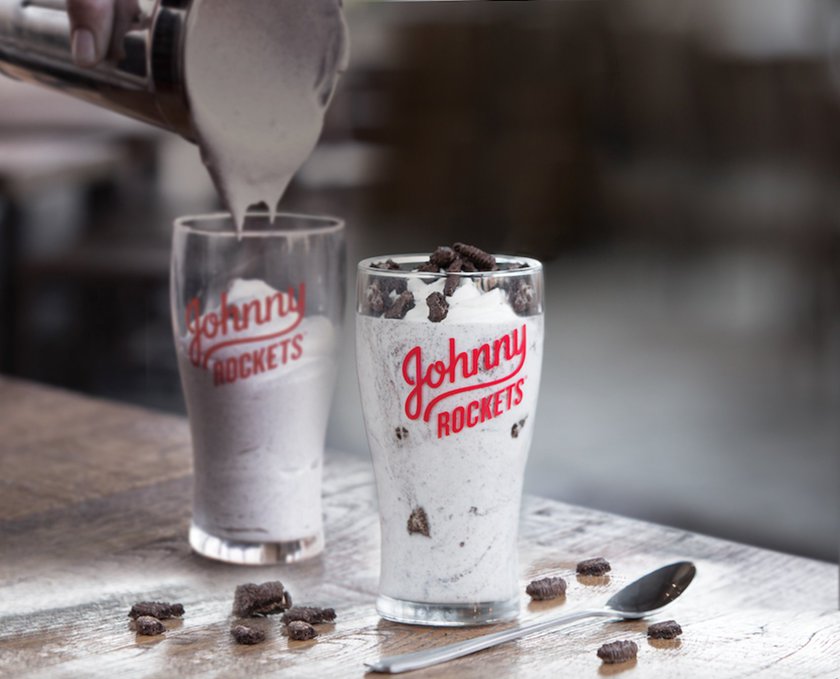 Johnny Rockets lança Milk Shake de Oreo nas versões tradicional e ...