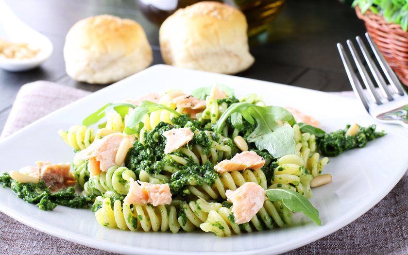 10 receitas com rúcula que vão te surpreender pelo sabor