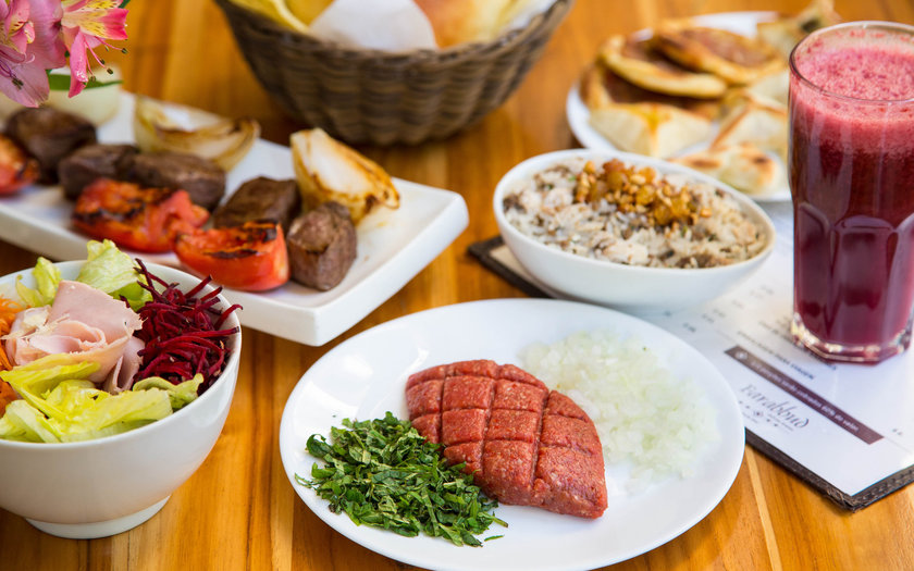 7 restaurantes árabes que você precisa conhecer em São Paulo
