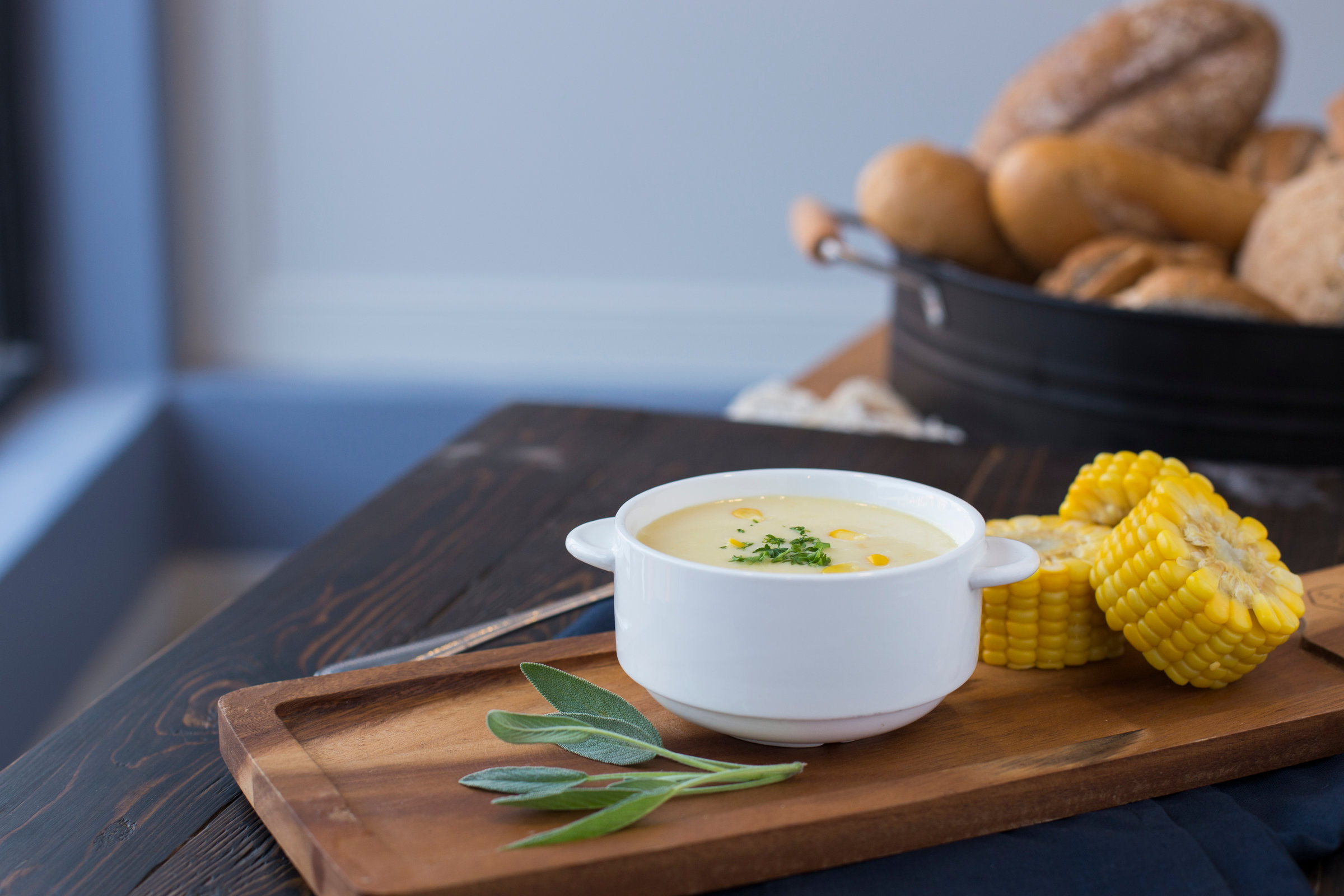 Sopa de milho é perfeita para os dias frios; veja o passo a passo!