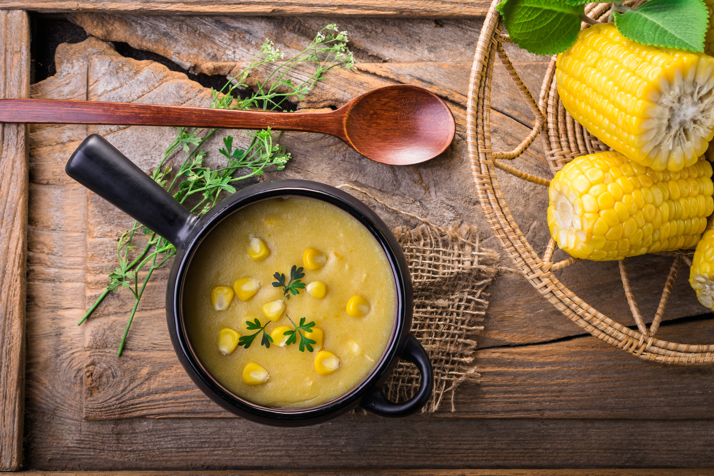 Sopa de milho é perfeita para os dias frios; veja o passo a passo!