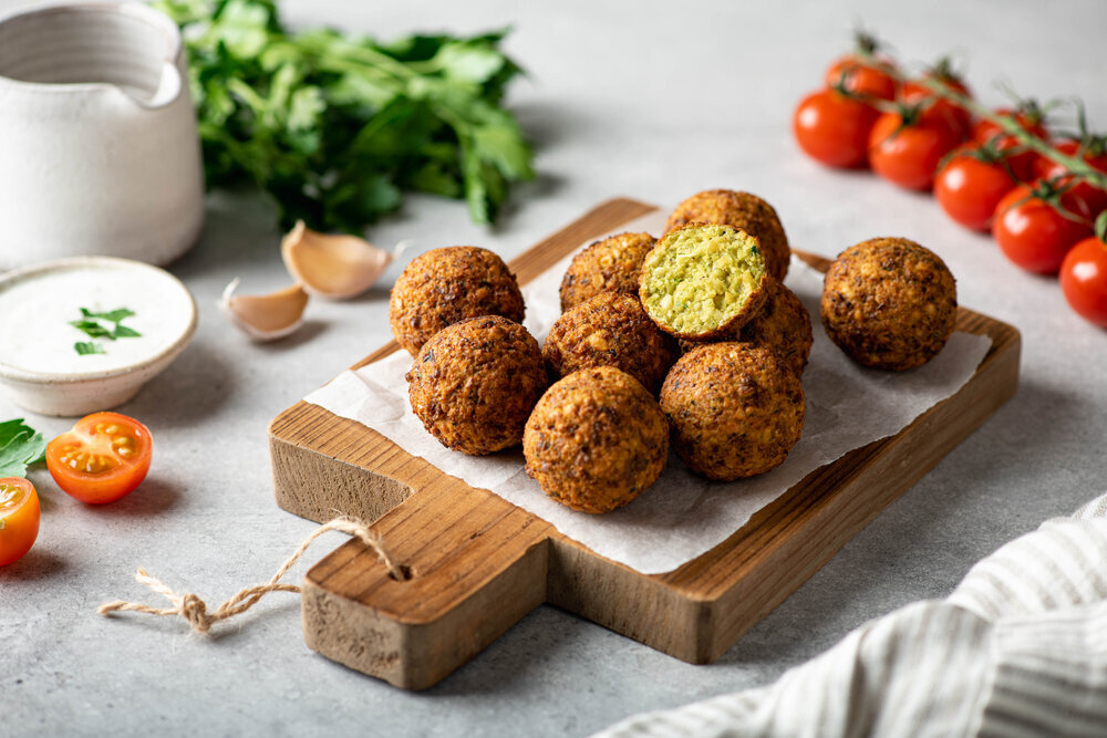Falafel: aprenda a receita original do tradicional bolinho árabe