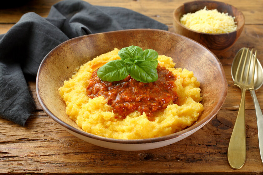 Receita: Polenta Mole Simples com Ragu de Carne