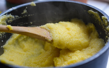 Receita: Polenta Mole Simples com Ragu de Carne