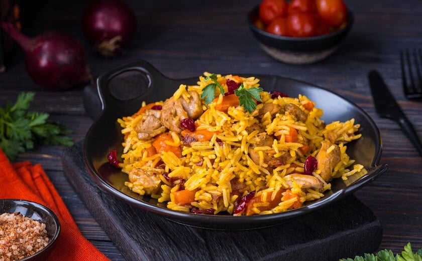 Galinhada de uma panela só é receita fácil e rápida; confira!