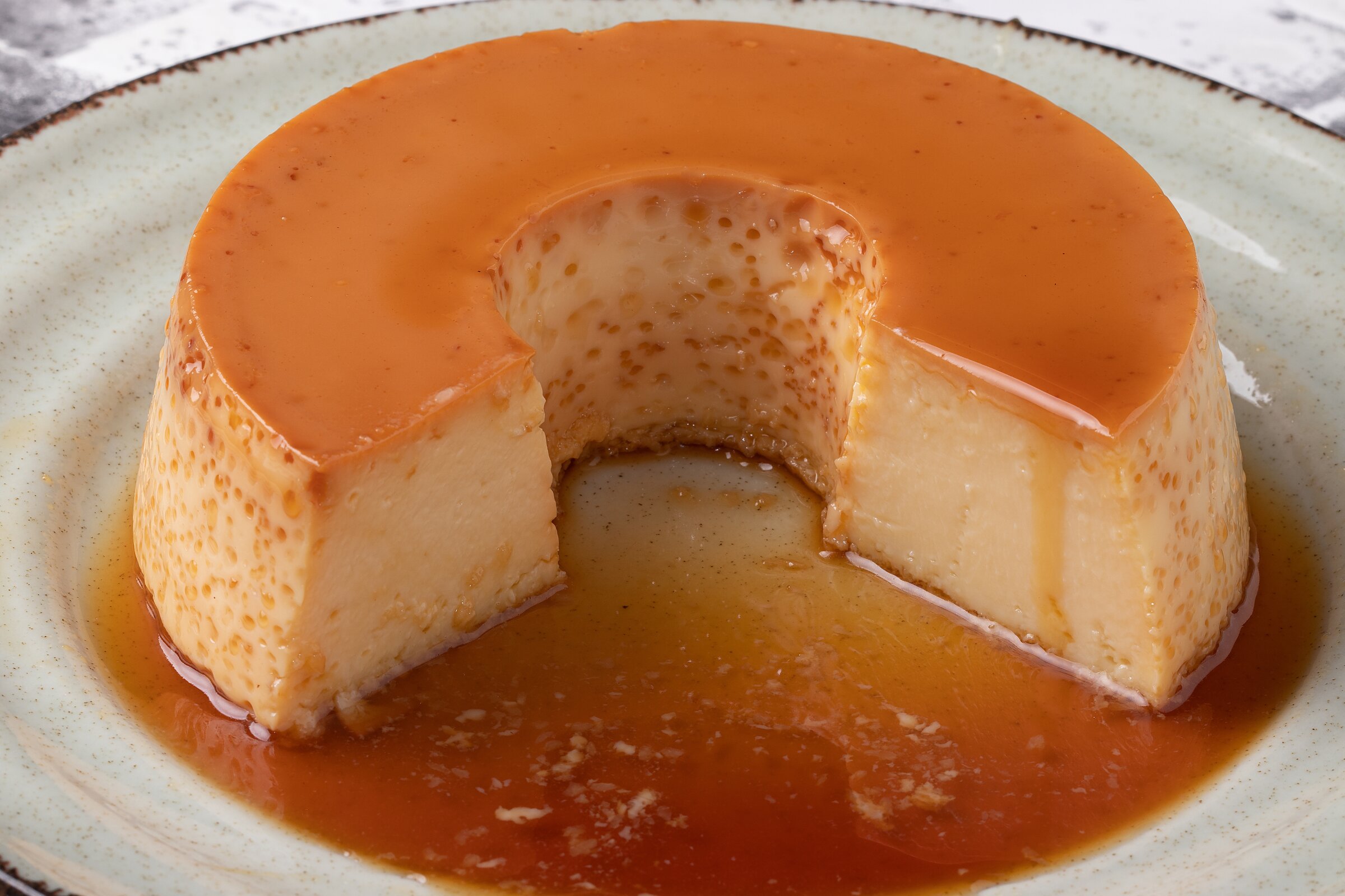 10 deliciosas receitas de pudim que vão te dar água na boca!