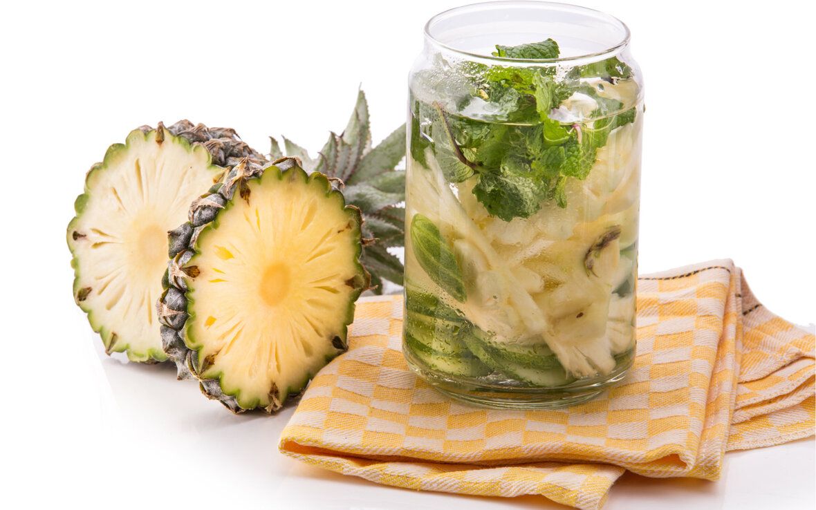 7 ideias de águas saborizadas para se refrescar (e se hidratar) neste verão