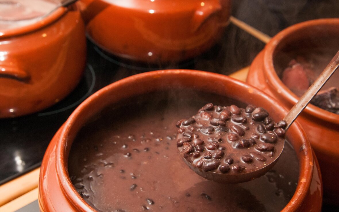 10 lugares em São Paulo que servem feijoada aos finais de semana