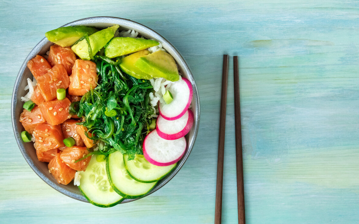 Confira onde comer Poke em SP, prato havaiano que é tendência gastronômica