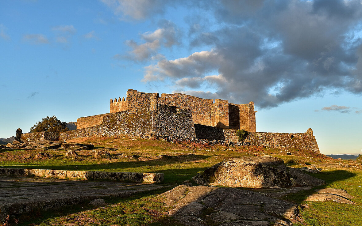 10 castelos impressionantes para conhecer em Portugal