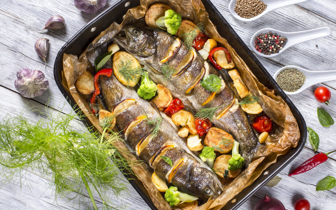 8 dicas para fazer o peixe assado perfeito