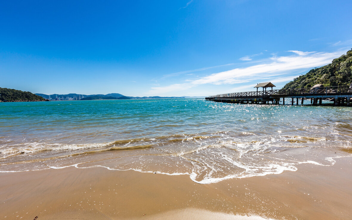 8 praias paradisíacas em Balneário Camboriú, Santa Catarina
