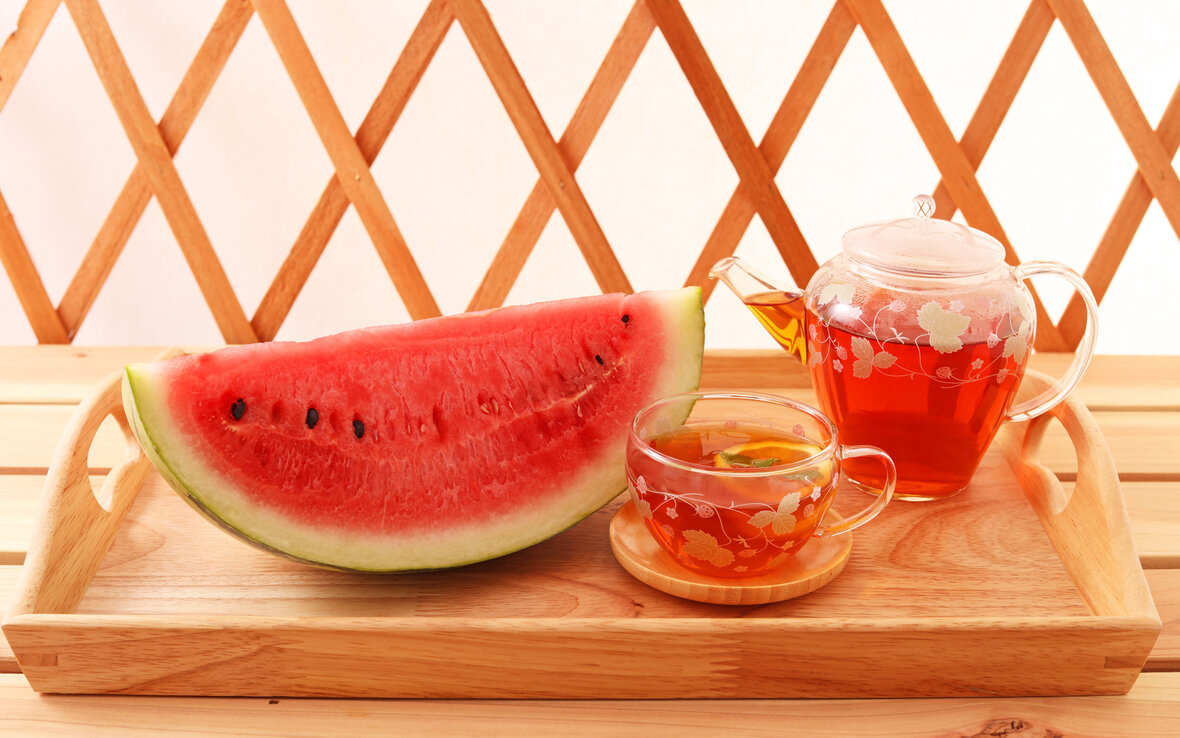 10 chás que você pode fazer para aproveitar as cascas de frutas