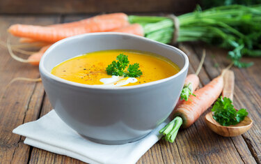 10 sopas incrivelmente saborosas que combinam com todas as estações