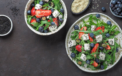 10 receitas com rúcula que vão te surpreender pelo sabor