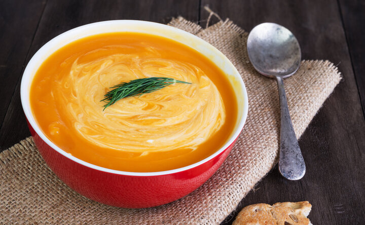 10 sopas incrivelmente saborosas que combinam com todas as estações