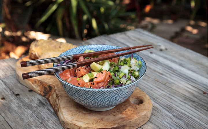 9 receitas leves e refrescantes de poke para fazer em casa