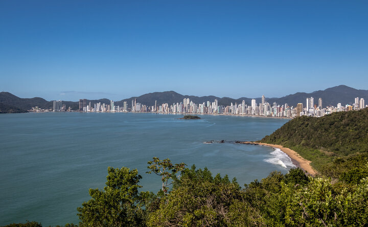 8 praias paradisíacas em Balneário Camboriú, Santa Catarina