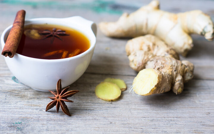 Chá detox é a nova água: aprenda 6 receitas para hidratar e desintoxicar