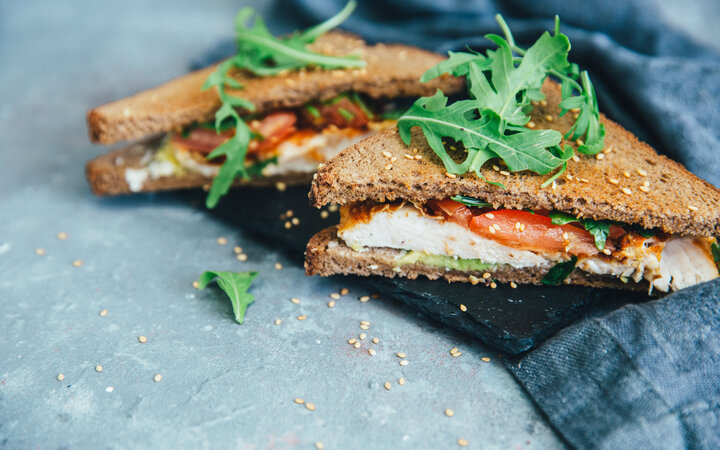 10 lanches saborosos para fazer no jantar e sair do clássico arroz e feijão