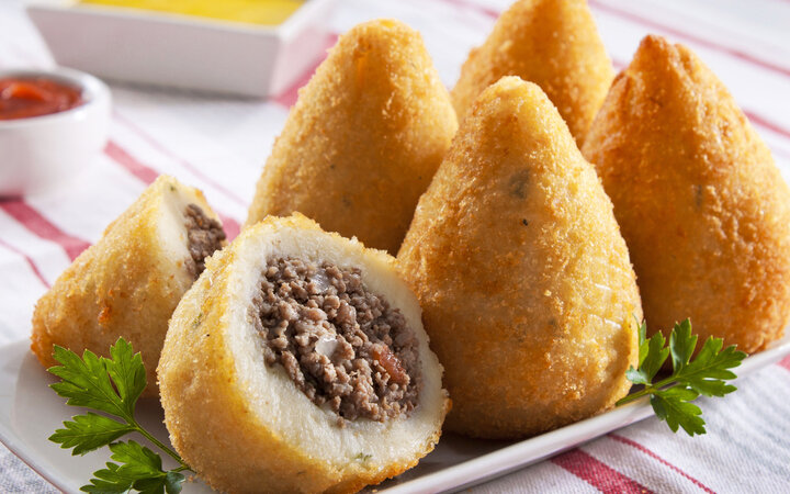10 receitas diferentonas de coxinha para fazer em casa e se surpreender