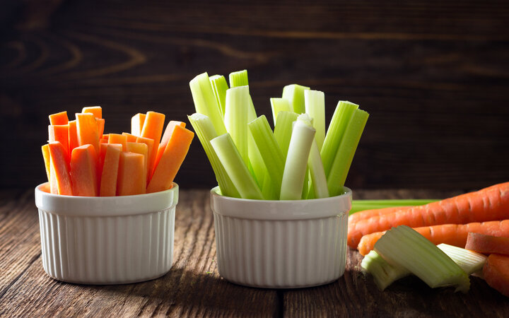 12 lanchinhos práticos e gostosos para comer antes de dormir se a fome ...