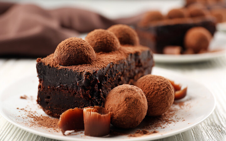 Bolo Trufa De Chocolate é Delicioso E Fácil De Fazer Confira A Receita