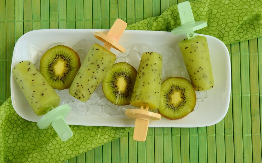 12 receitas de picolé para fazer em casa e se refrescar nos dias quentes