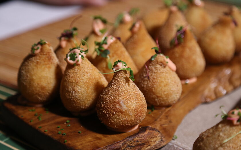 10 receitas diferentonas de coxinha para fazer em casa e se surpreender