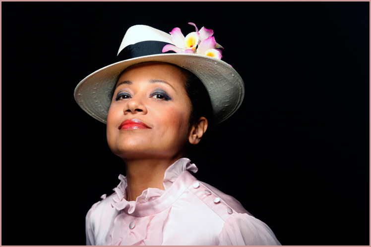 Virgínia Rosa - Teatro FECAP - sábado 17-09-2011 - Guia da Semana